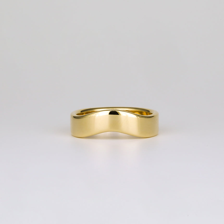 Curved Contour Wedding Band – Grew & Co