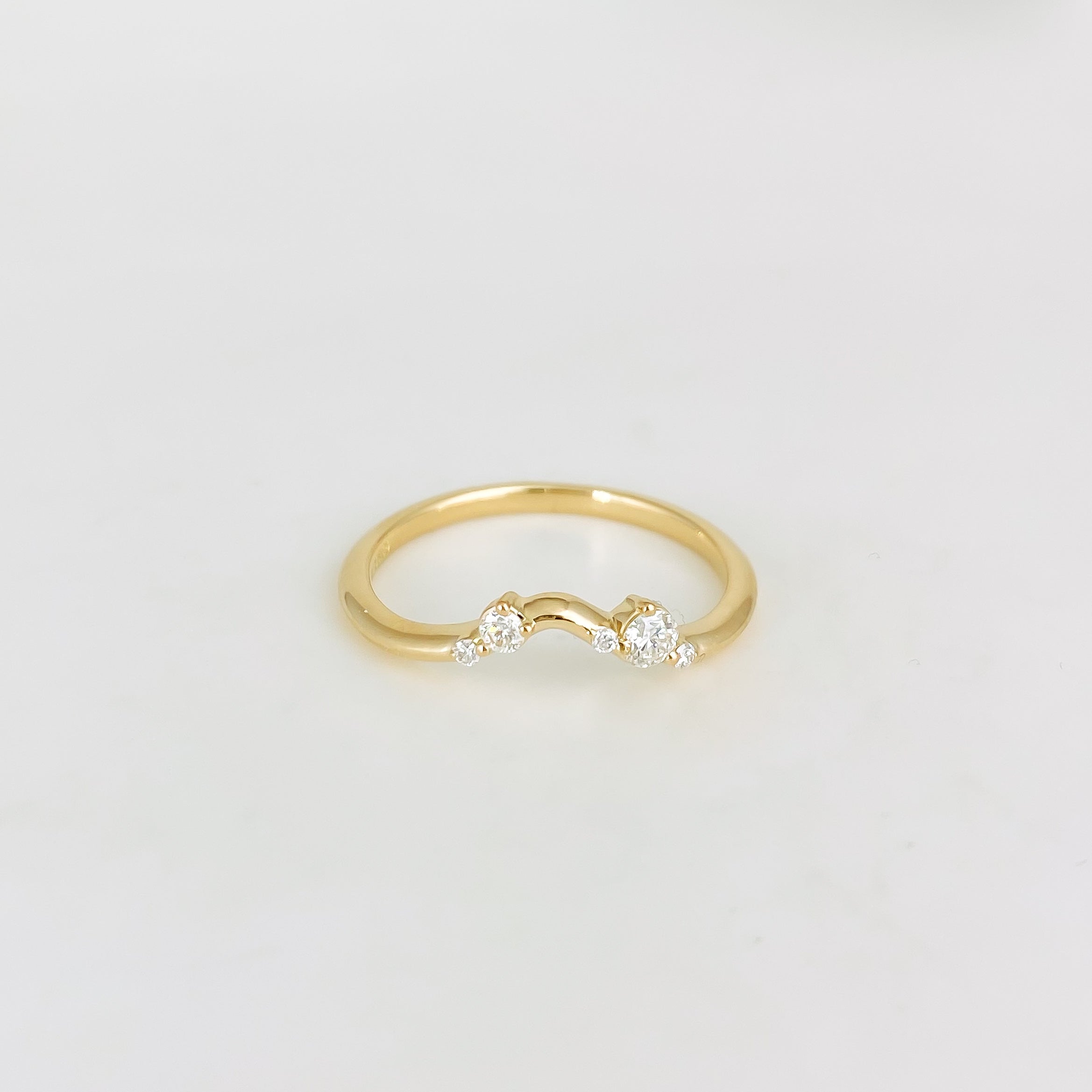Oleema Curved V Wedding Ring – Grew & Co