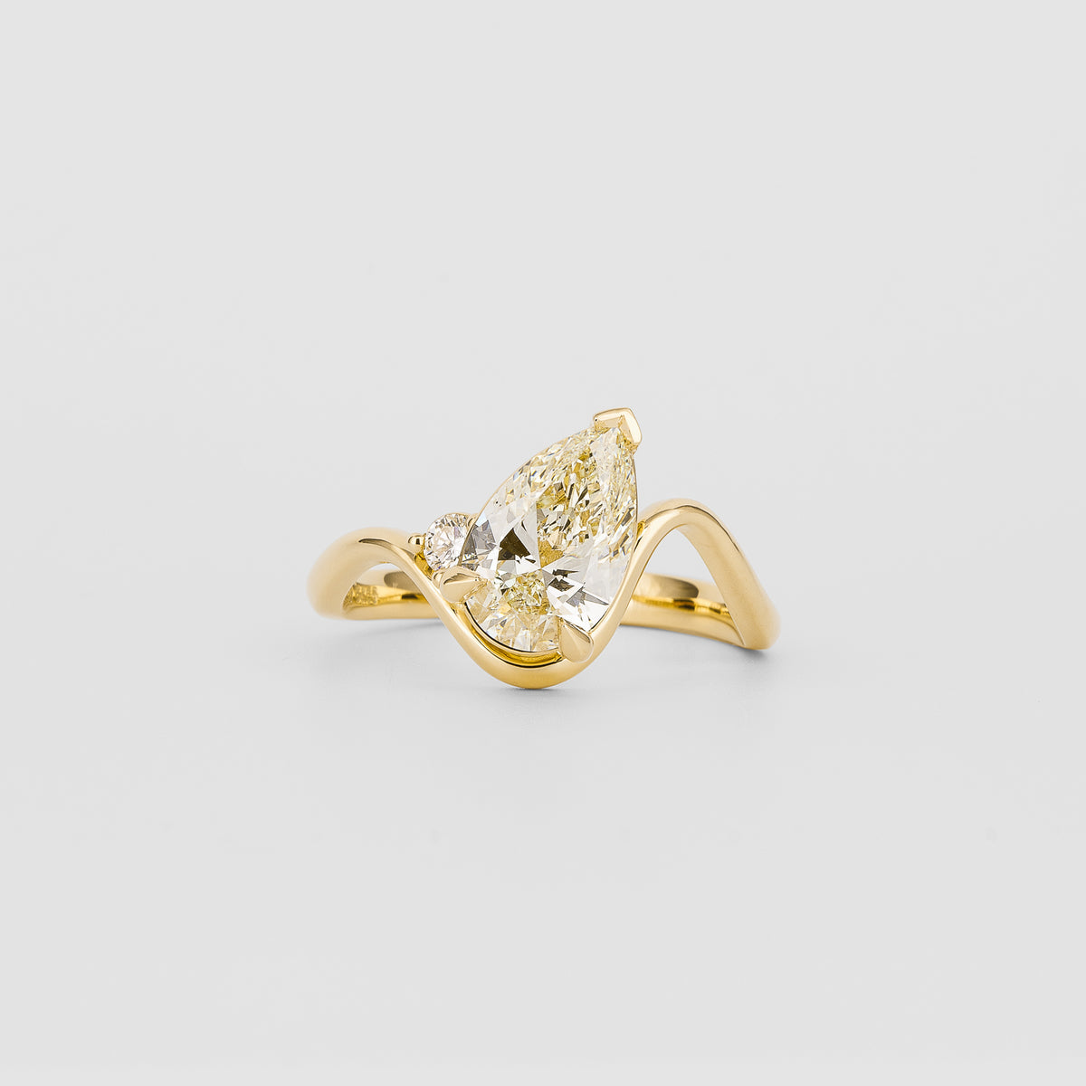 Maeva - Yellow Diamond Engagement Ring – Grew & Co